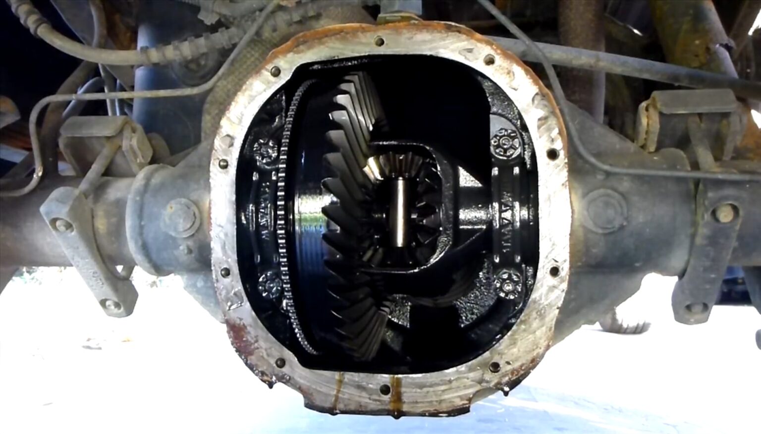 How to Change Rear Differential Fluid: A Step-by-Step Guide - Vizaca