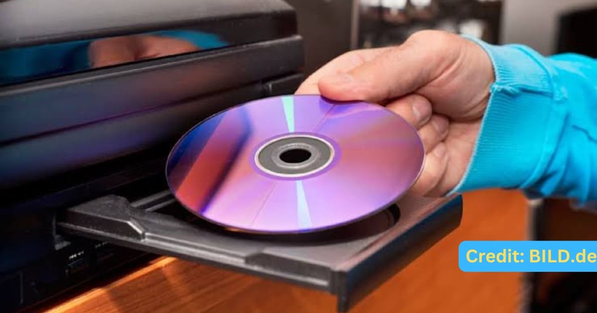 When Did DVDs Replace VHS? - Vizaca